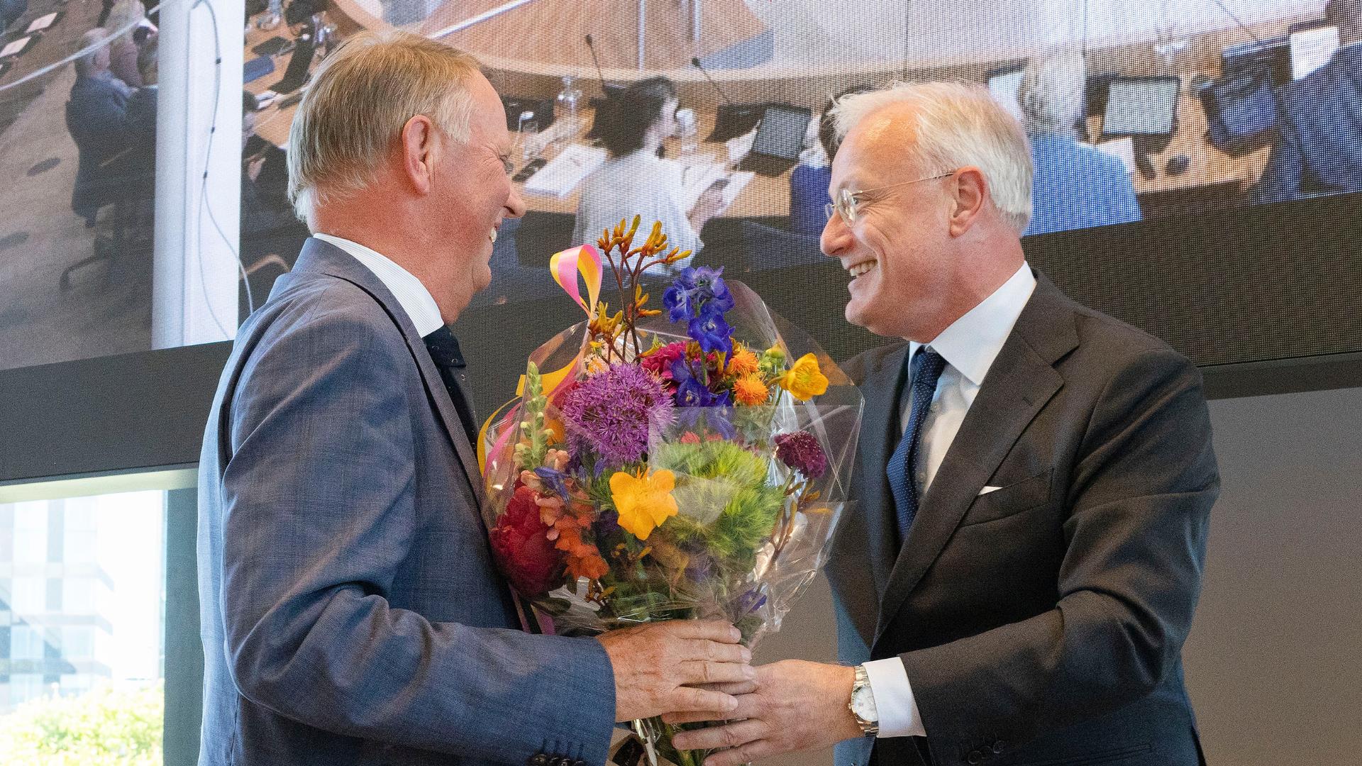 Afscheid gedeputeerde Jan de Reus tijdens Statenvergadering - Provincie ...